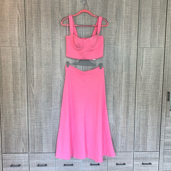 Zara | Skirts | Zara Long Pink Textured Flared Hem Midi Maxi Skirt And ...